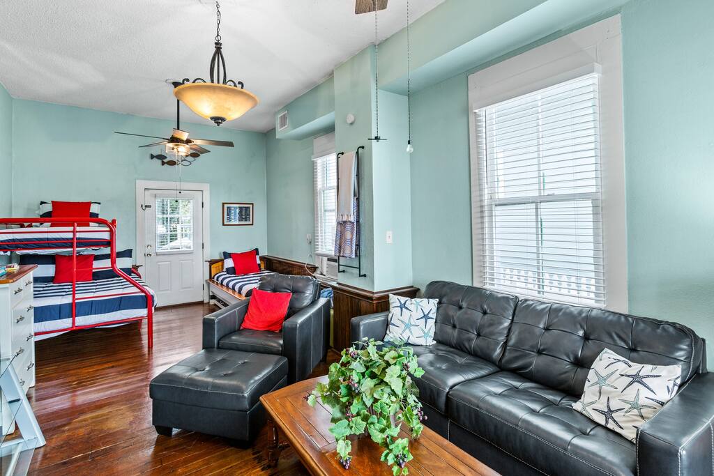 Home - Nice Lady Vacation Rentals